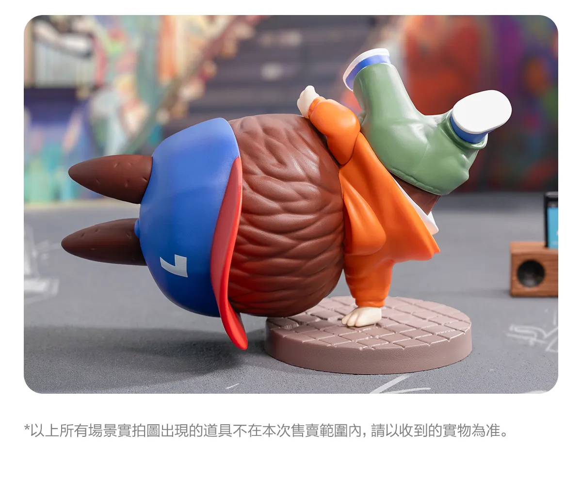 LABUBU Hip-hop Girl Figure - POP MART (Hong Kong, China)